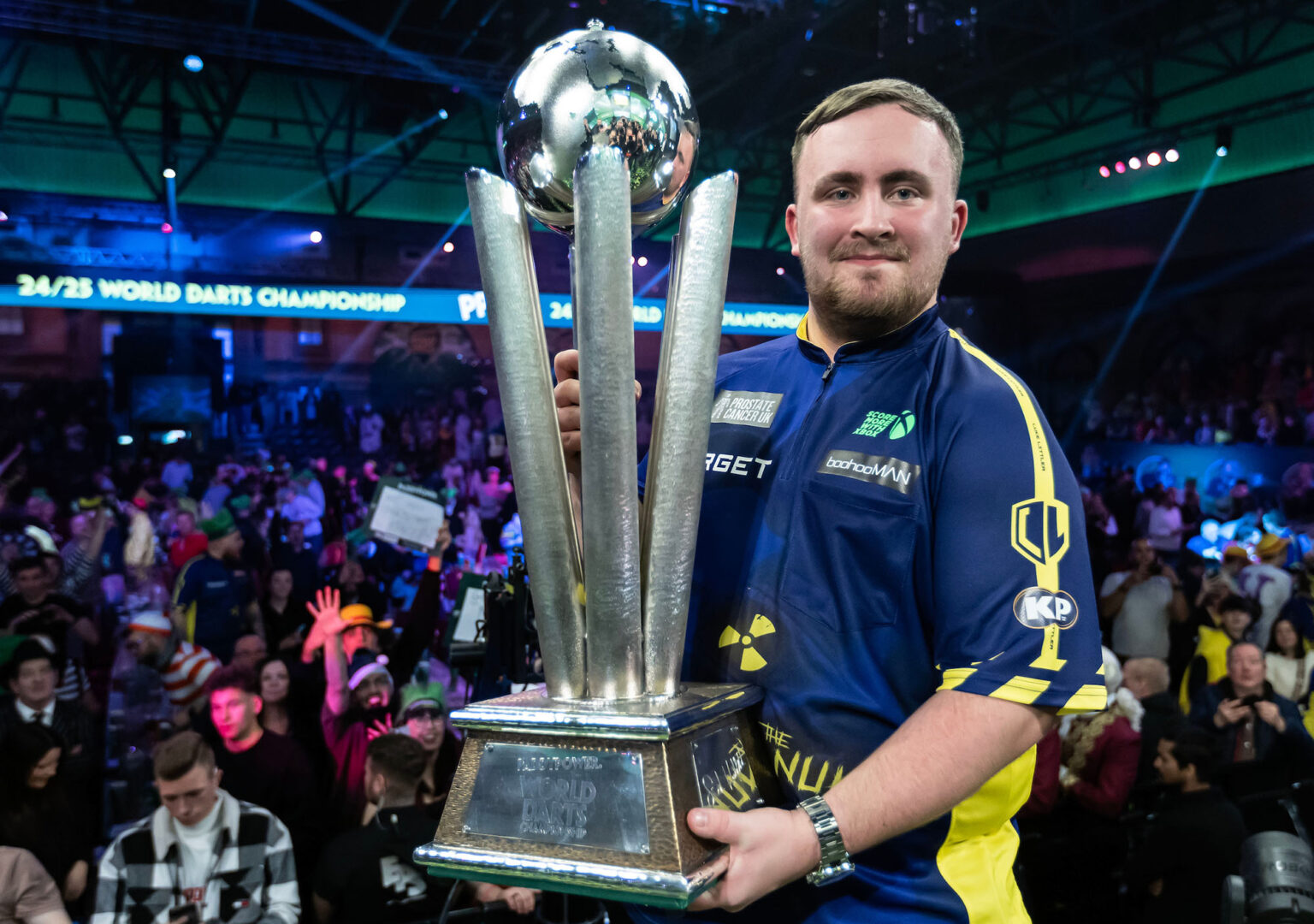 Teenage Sensation Littler storms to historic World Championship title | PDC Europe